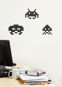 Space Invaders : stickers décoration intérieure retrogaming